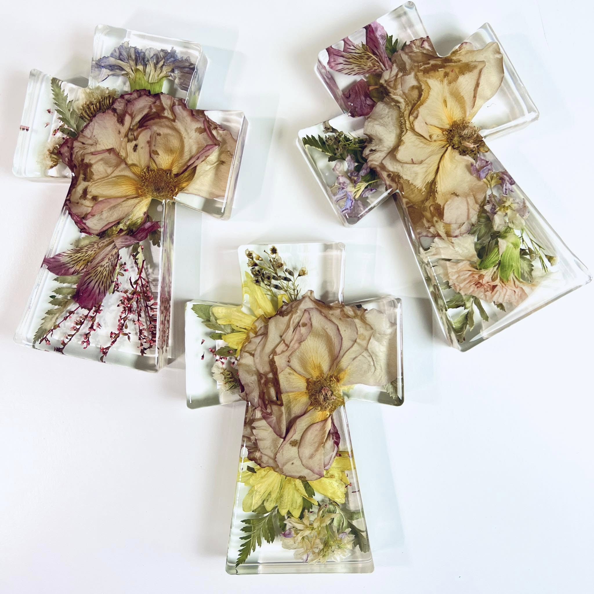 Main Resin Pieces – Feather & Arrow Flower Preservation