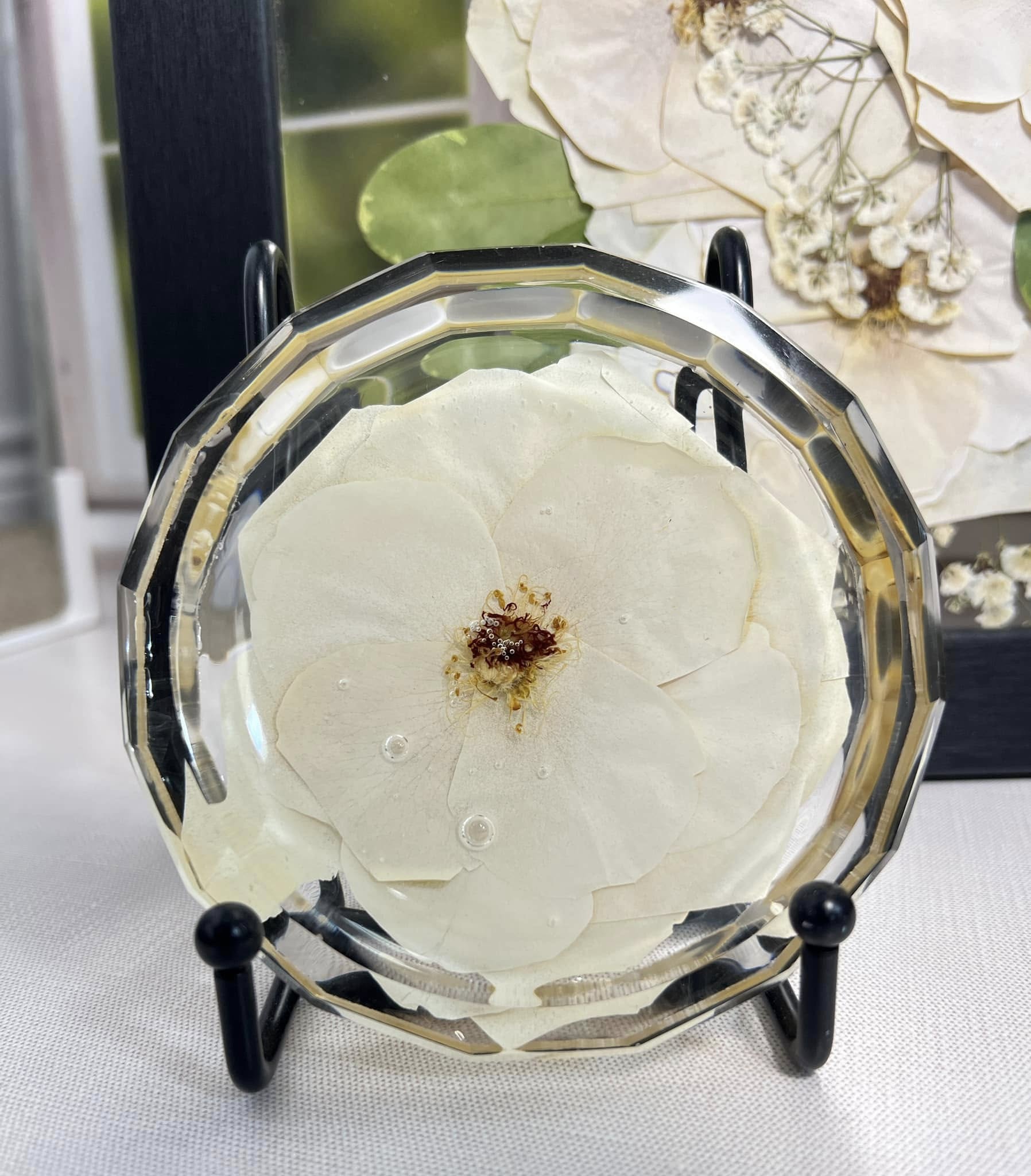 Jewelry Dish – Feather & Arrow Flower Preservation